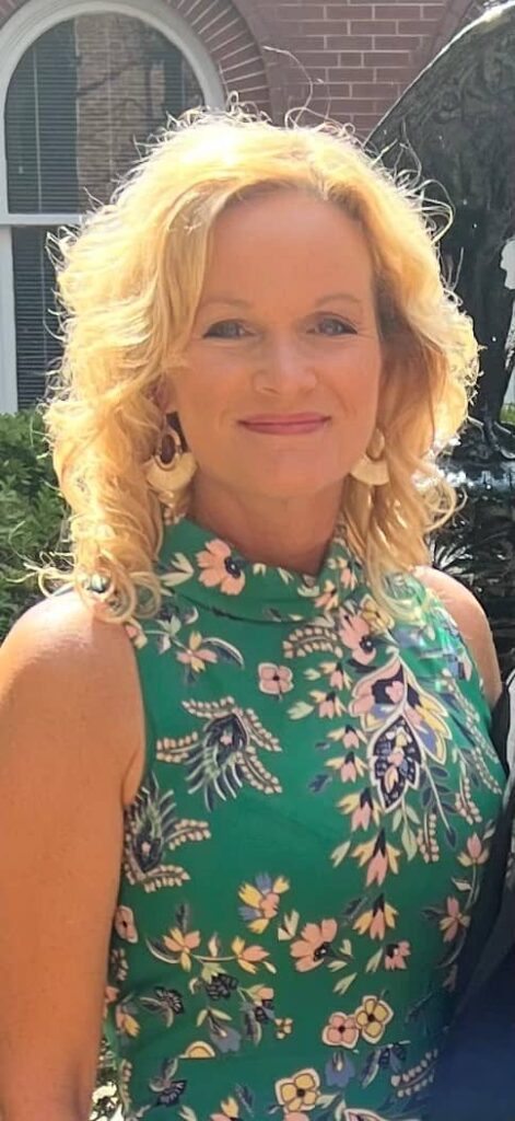 A Day in the Life of Stephanie Dellinger - CBRE | DIRECT LINE